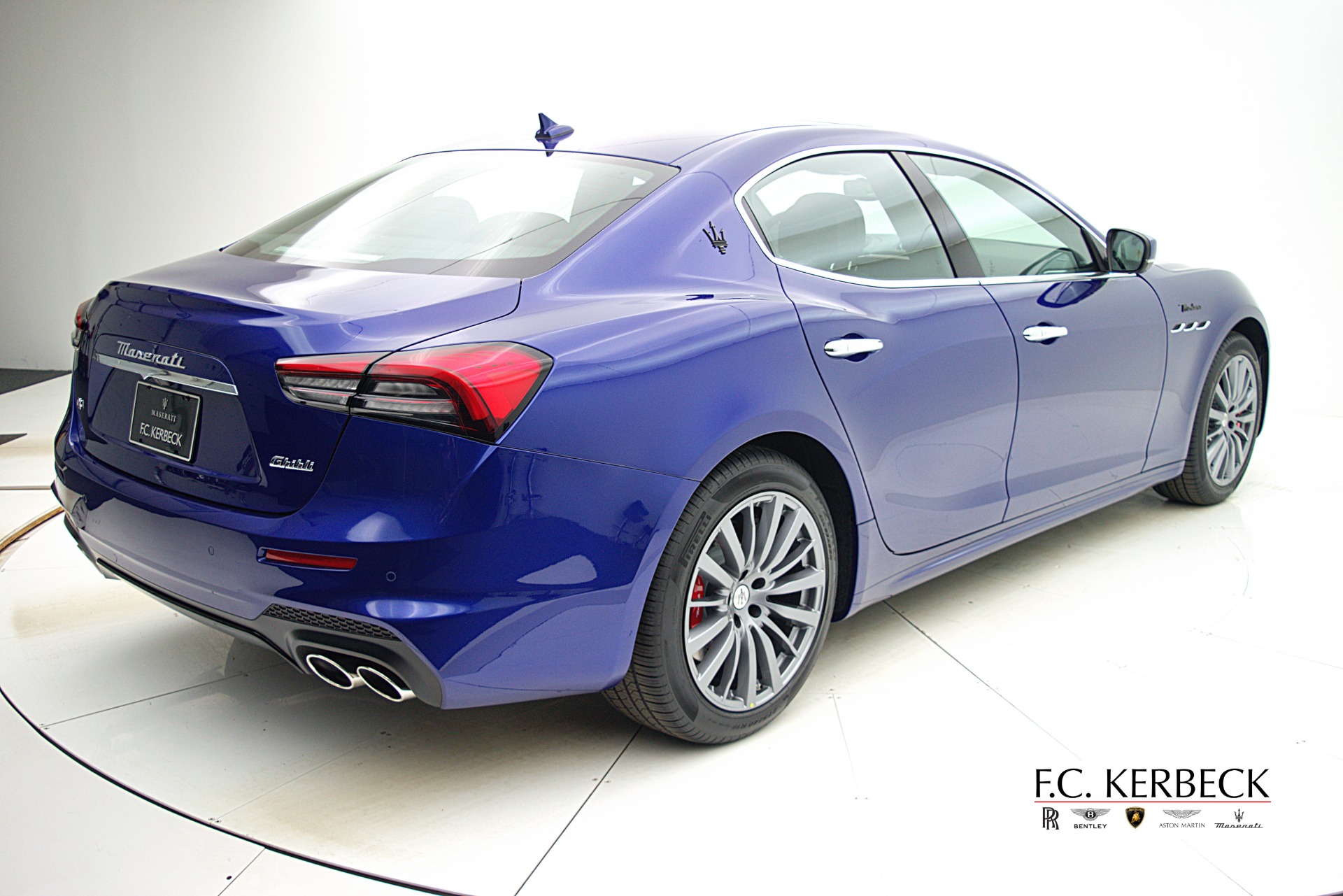 Maserati Ghibli 2022 Blue